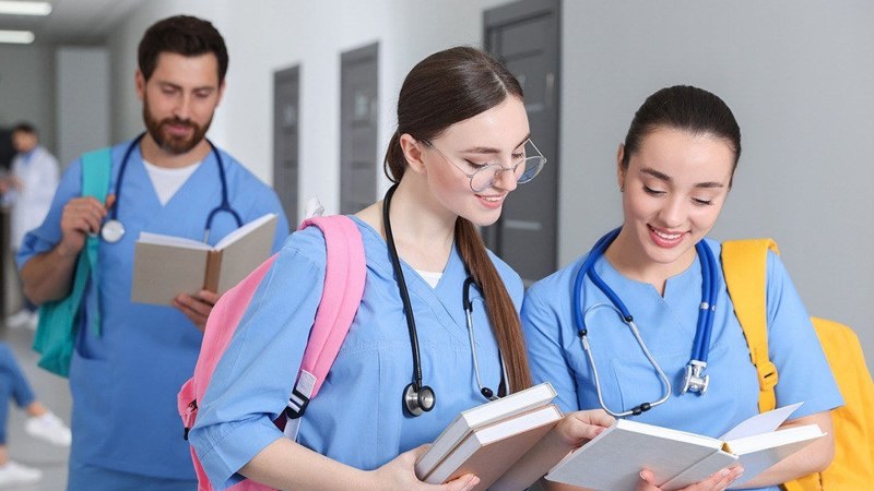 Differences Between LPN, ADN, and BSN Programs Explained - Nursing ...